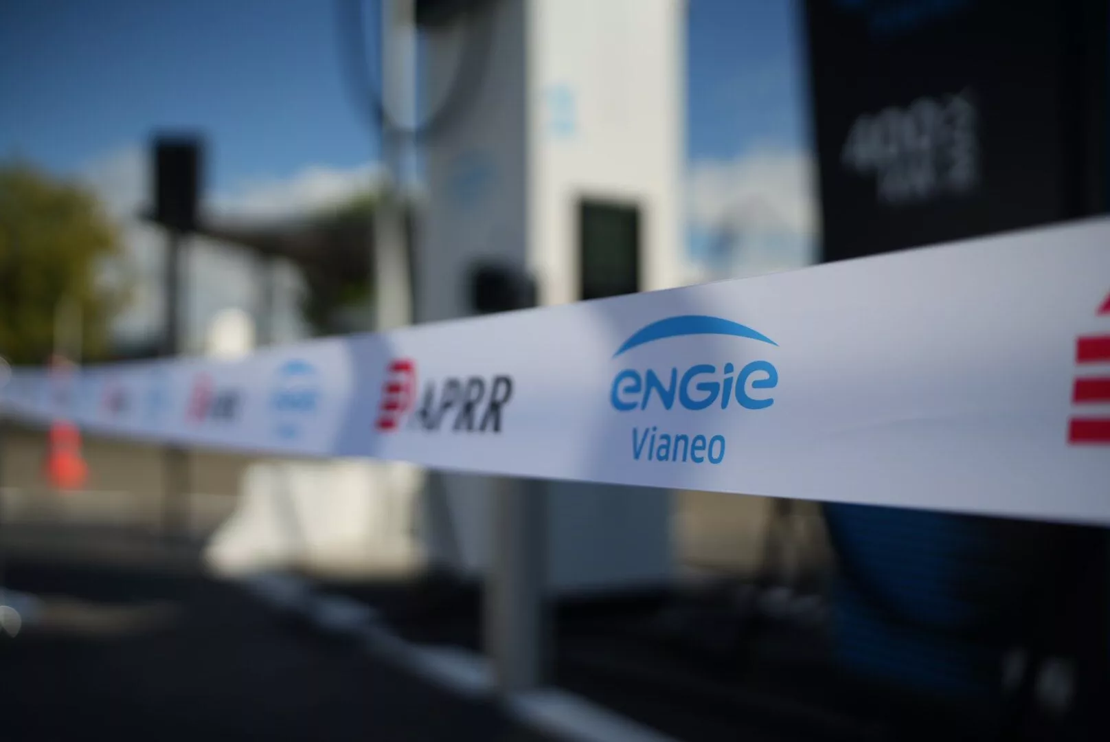 APRR et Engie Vianeo inaugurent un corridor de recharge pour poids ... APRR et Engie Vianeo inaugurent un corridor de recharge pour poids ...