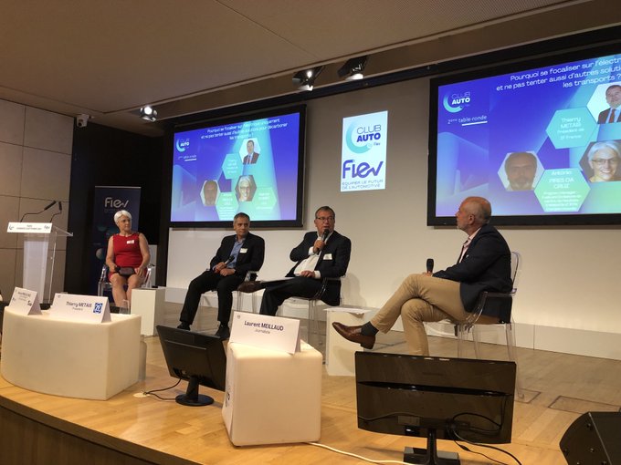 Émergence du véhicule électrique : une étude de la FIEV | Éditions RGRA